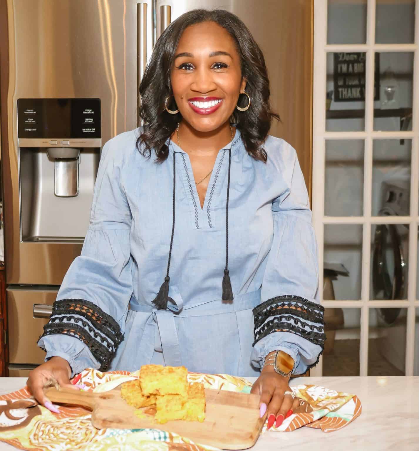 Southern Cornbread Recipe With Corn - The Soul Food Pot