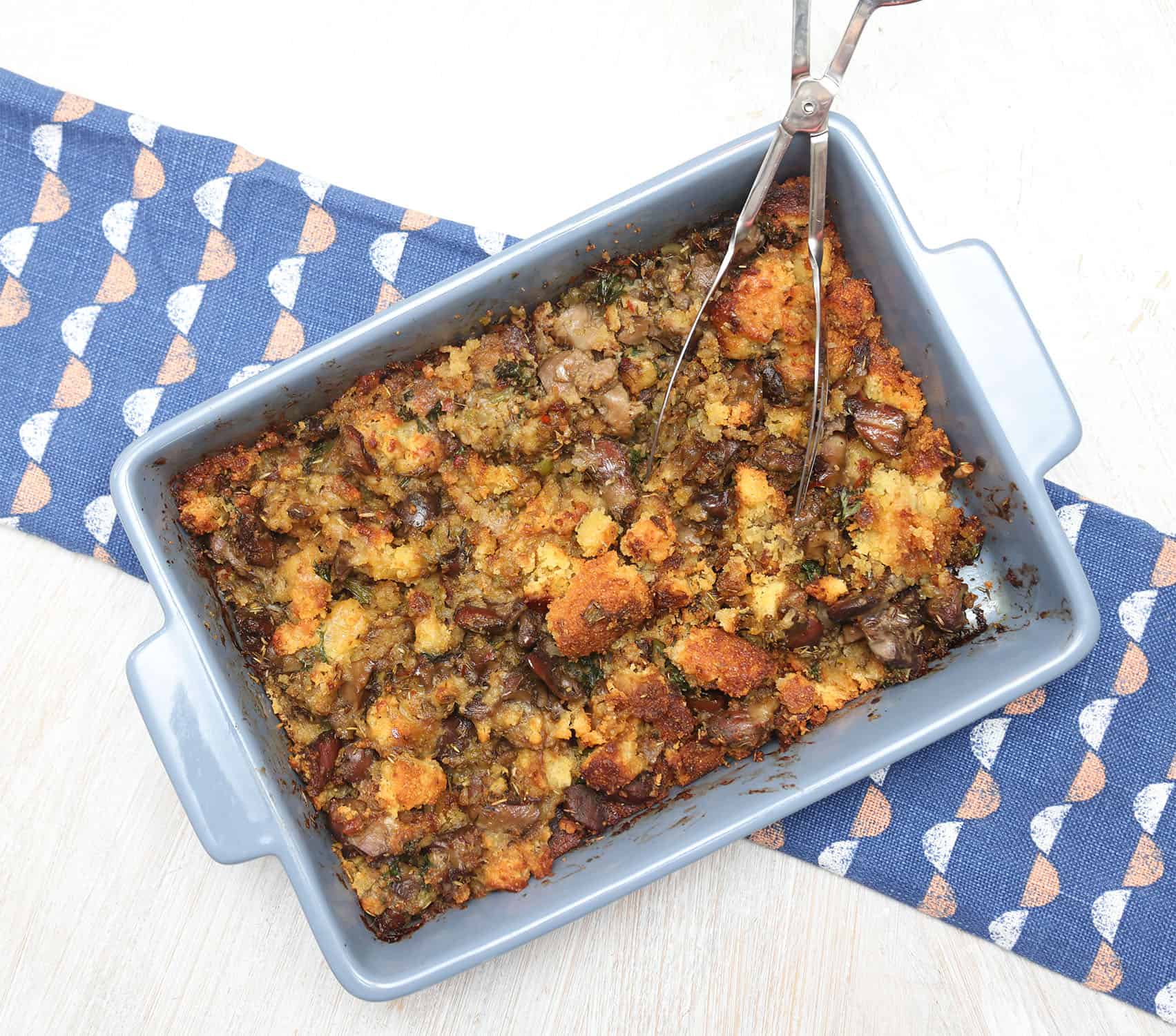 Southern Cornbread Dressing With Giblets (Gizzards) - The Soul Food Pot