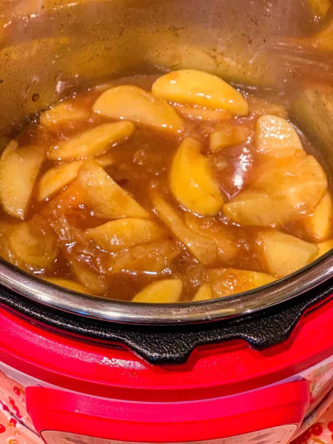 Instant Pot Southern Cinnamon Apples - The Soul Food Pot